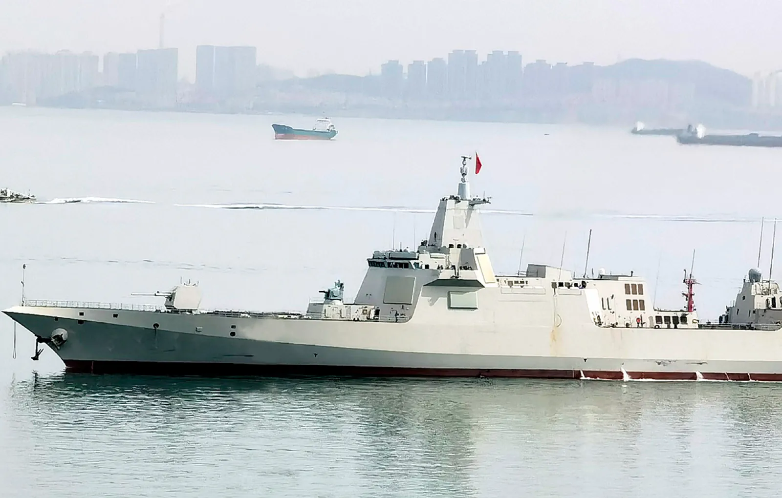 Китай представил публике седьмой эсминец УРО типа 055 Zunyi